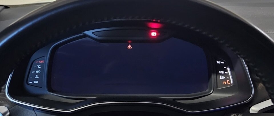 Audi virtual cockpit ошибка B200049 A6C8, A7C8, Q8, Q7 и другие модели ...